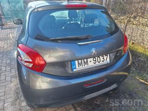 Grey Peugeot 208 2012 in Riga, with an engine capacity of 1.60 L and mileage of 255 thousand km for 2500 €, photo 11 on AUTOMOTO.COM.LV