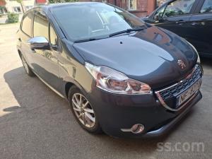 Grey Peugeot 208 2012 in Liepaja, with an engine capacity of 1.60 L and mileage of 157 thousand km for 3900 €, photo  on AUTOMOTO.COM.LV