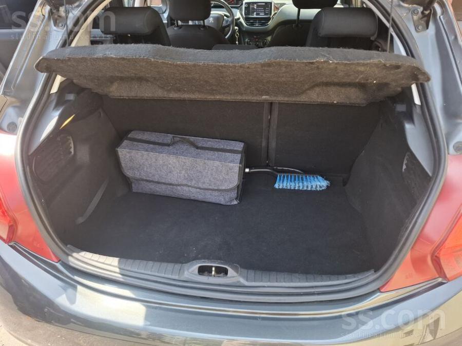 Pelēks Peugeot 208 2012 Liepāja, ar dzinēja tilpumu 1.60 L un nobraukumu 157 tūkst. km par 3900 €, foto 8 vietnē AUTOMOTO.COM.LV