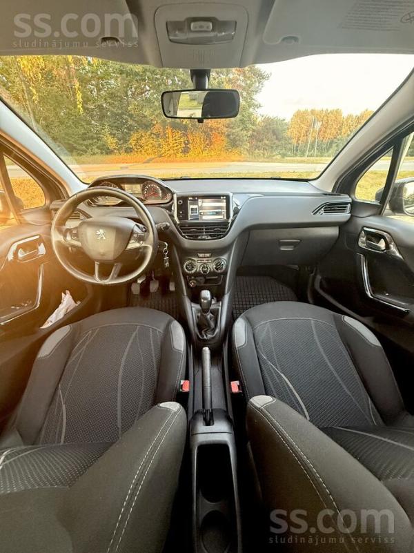 Grey Peugeot 208 2012 in Tukums, with an engine capacity of 1.40 L and mileage of 0 thousand km for 3490 €, photo 7 on AUTOMOTO.COM.LV