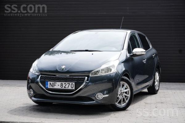 Grey Peugeot 208 2012 in Riga, with an engine capacity of 1.60 L and mileage of 158 thousand km for 3590 €, photo 1 on AUTOMOTO.COM.LV