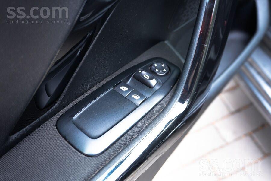 Pelēks Peugeot 208 2012 Rīga, ar dzinēja tilpumu 1.60 L un nobraukumu 158 tūkst. km par 3590 €, foto 10 vietnē AUTOMOTO.COM.LV