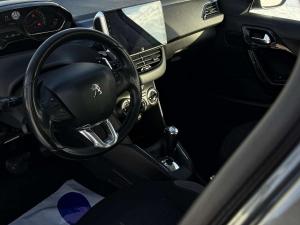 Pelēks Peugeot 208 2012 Viļņa, ar dzinēja tilpumu 1.40 L un nobraukumu 257 tūkst. km par 4190 €, foto 6 vietnē AUTOMOTO.COM.LV