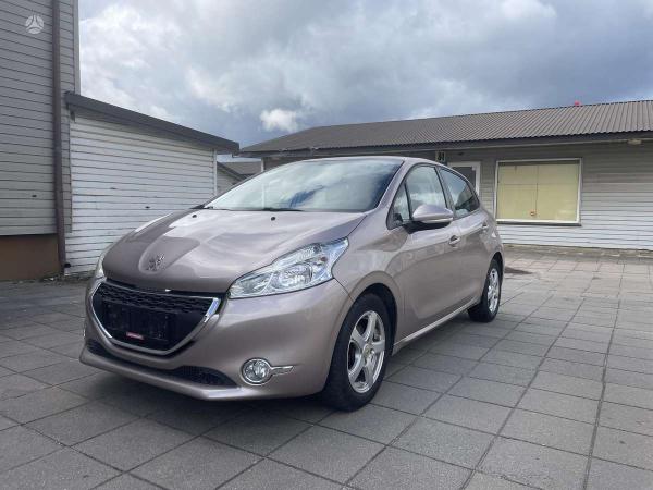 Pelēks Peugeot 208 2012 Viļņa, ar dzinēja tilpumu 1.20 L un nobraukumu 172 tūkst. km par 2850 €, foto 4 vietnē AUTOMOTO.COM.LV