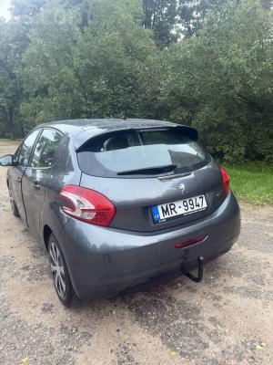 Pelēks Peugeot 208 2012 Tukums, ar dzinēja tilpumu 1.40 L un nobraukumu 180 tūkst. km par 3500 €, foto 8 vietnē AUTOMOTO.COM.LV