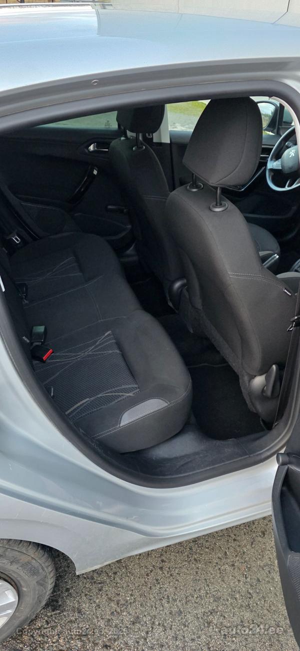 Pelēks Peugeot 208 2013 Tallina, ar dzinēja tilpumu 1.20 L un nobraukumu 224 tūkst. km par 3200 €, foto 11 vietnē AUTOMOTO.COM.LV