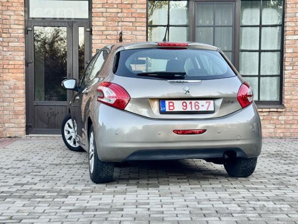 Grey Peugeot 208 2013 in Jelgava, with an engine capacity of 1.20 L and mileage of 0 thousand km for 3300 €, photo 7 on AUTOMOTO.COM.LV