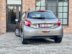 Pelēks Peugeot 208 2013 Jelgava, ar dzinēja tilpumu 1.20 L un nobraukumu 0 tūkst. km par 3300 €, foto 7 vietnē AUTOMOTO.COM.LV