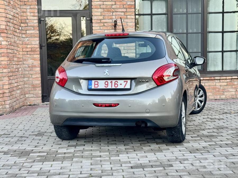 Pelēks Peugeot 208 2013 Jelgava, ar dzinēja tilpumu 1.20 L un nobraukumu 0 tūkst. km par 3300 €, foto 8 vietnē AUTOMOTO.COM.LV