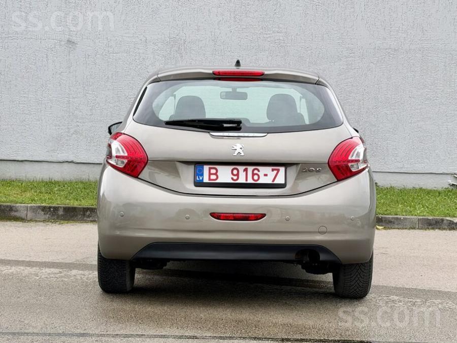 Pelēks Peugeot 208 2013 Jelgava, ar dzinēja tilpumu 1.20 L un nobraukumu 0 tūkst. km par 2950 €, foto 9 vietnē AUTOMOTO.COM.LV