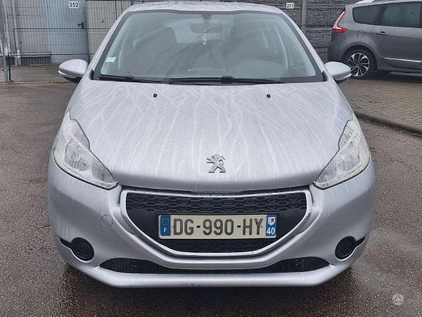 Pelēks Peugeot 208 2014 Tauragė, ar dzinēja tilpumu 1.00 L un nobraukumu 119 tūkst. km par 2950 €, foto 2 vietnē AUTOMOTO.COM.LV