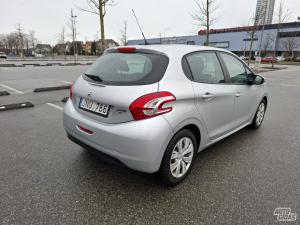 Grey Peugeot 208 2014 in Klaipeda, with an engine capacity of 1.60 L and mileage of 194 thousand km for 4100 €, photo 3 on AUTOMOTO.COM.LV