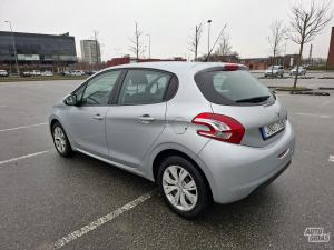 Grey Peugeot 208 2014 in Klaipeda, with an engine capacity of 1.60 L and mileage of 194 thousand km for 4100 €, photo 5 on AUTOMOTO.COM.LV