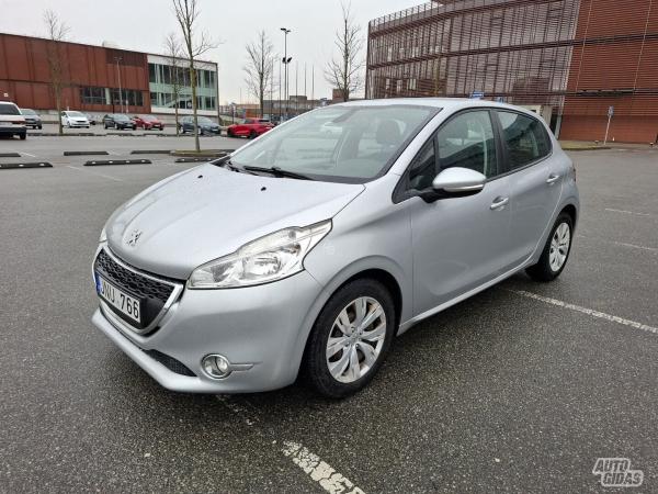 Pelēks Peugeot 208 2014 Klaipėda, ar dzinēja tilpumu 1.60 L un nobraukumu 194 tūkst. km par 3500 €, foto 3 vietnē AUTOMOTO.COM.LV