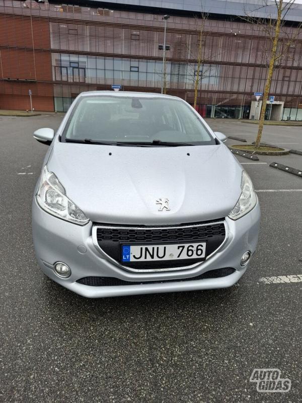 Pelēks Peugeot 208 2014 Klaipėda, ar dzinēja tilpumu 1.60 L un nobraukumu 194 tūkst. km par 3500 €, foto 5 vietnē AUTOMOTO.COM.LV