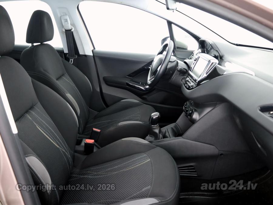 Серый Пежо 208 2014 в Таллин, объемом двигателя 1.20 л и пробегом 105 тыс. км за 2999 €, фото 7 на AUTOMOTO.COM.LV