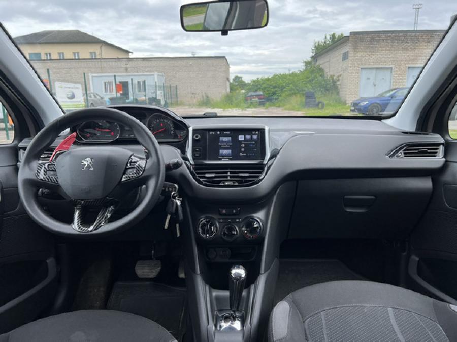 Pelēks Peugeot 208 2014 Narva, ar dzinēja tilpumu 1.20 L un nobraukumu 168 tūkst. km par 2999 €, foto 11 vietnē AUTOMOTO.COM.LV
