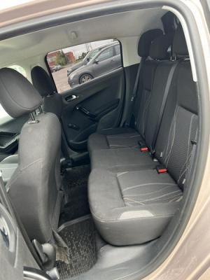 Pelēks Peugeot 208 2014 Narva, ar dzinēja tilpumu 1.20 L un nobraukumu 168 tūkst. km par 2999 €, foto 13 vietnē AUTOMOTO.COM.LV