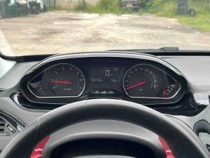 Pelēks Peugeot 208 2014 Narva, ar dzinēja tilpumu 1.20 L un nobraukumu 168 tūkst. km par 2999 €, foto 22 vietnē AUTOMOTO.COM.LV