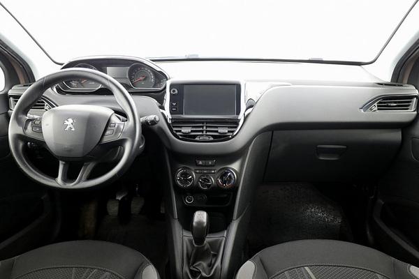 Pelēks Peugeot 208 2014 Tallina, ar dzinēja tilpumu 1.20 L un nobraukumu 105 tūkst. km par 2799 €, foto 5 vietnē AUTOMOTO.COM.LV