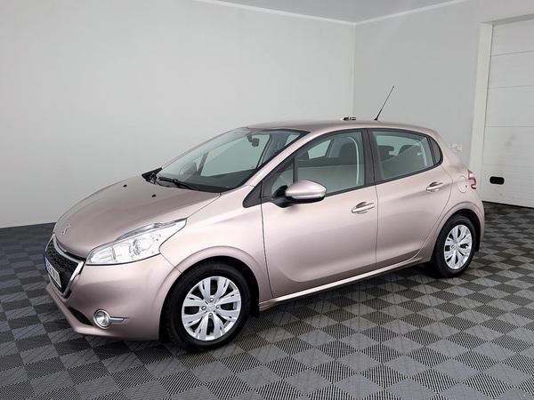 Pelēks Peugeot 208 2014 Tallina, ar dzinēja tilpumu 1.20 L un nobraukumu 105 tūkst. km par 2799 €, foto 2 vietnē AUTOMOTO.COM.LV