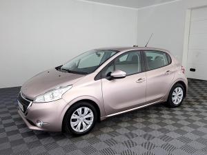 Pelēks Peugeot 208 2014 Tallina, ar dzinēja tilpumu 1.20 L un nobraukumu 105 tūkst. km par 2799 €, foto 3 vietnē AUTOMOTO.COM.LV