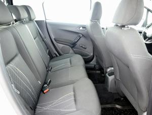 Pelēks Peugeot 208 2014 Tallina, ar dzinēja tilpumu 1.20 L un nobraukumu 105 tūkst. km par 2799 €, foto 8 vietnē AUTOMOTO.COM.LV