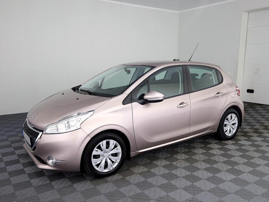 Pelēks Peugeot 208 2014 Tallina, ar dzinēja tilpumu 1.20 L un nobraukumu 105 tūkst. km par 2799 €, foto 11 vietnē AUTOMOTO.COM.LV
