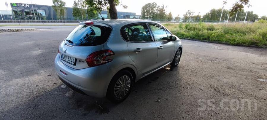 Pelēks Peugeot 208 2014 Jelgava, ar dzinēja tilpumu 1.20 L un nobraukumu 325 tūkst. km par 2450 €, foto 6 vietnē AUTOMOTO.COM.LV
