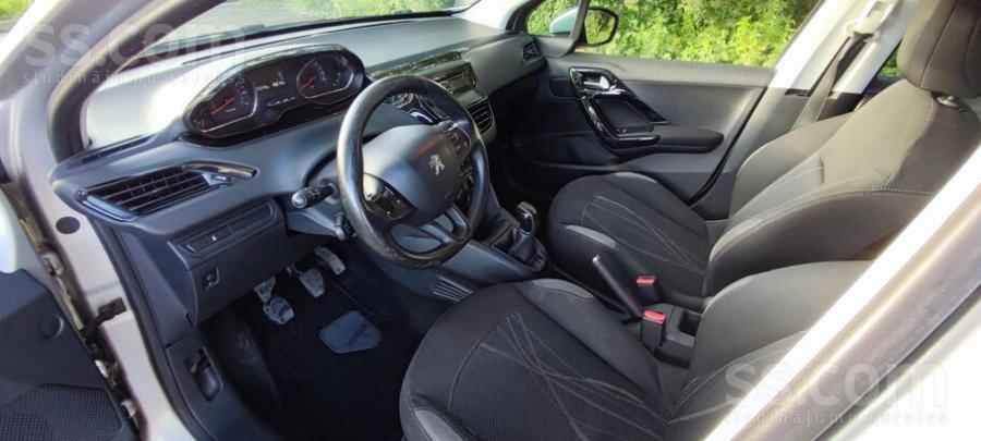 Pelēks Peugeot 208 2014 Jelgava, ar dzinēja tilpumu 1.20 L un nobraukumu 325 tūkst. km par 2450 €, foto 10 vietnē AUTOMOTO.COM.LV