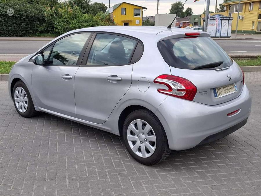 Pelēks Peugeot 208 2014 Tauragė, ar dzinēja tilpumu 1.00 L un nobraukumu 120 tūkst. km par 2900 €, foto 7 vietnē AUTOMOTO.COM.LV