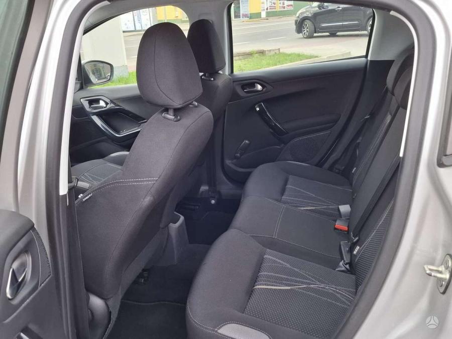 Pelēks Peugeot 208 2014 Tauragė, ar dzinēja tilpumu 1.00 L un nobraukumu 120 tūkst. km par 2900 €, foto 11 vietnē AUTOMOTO.COM.LV