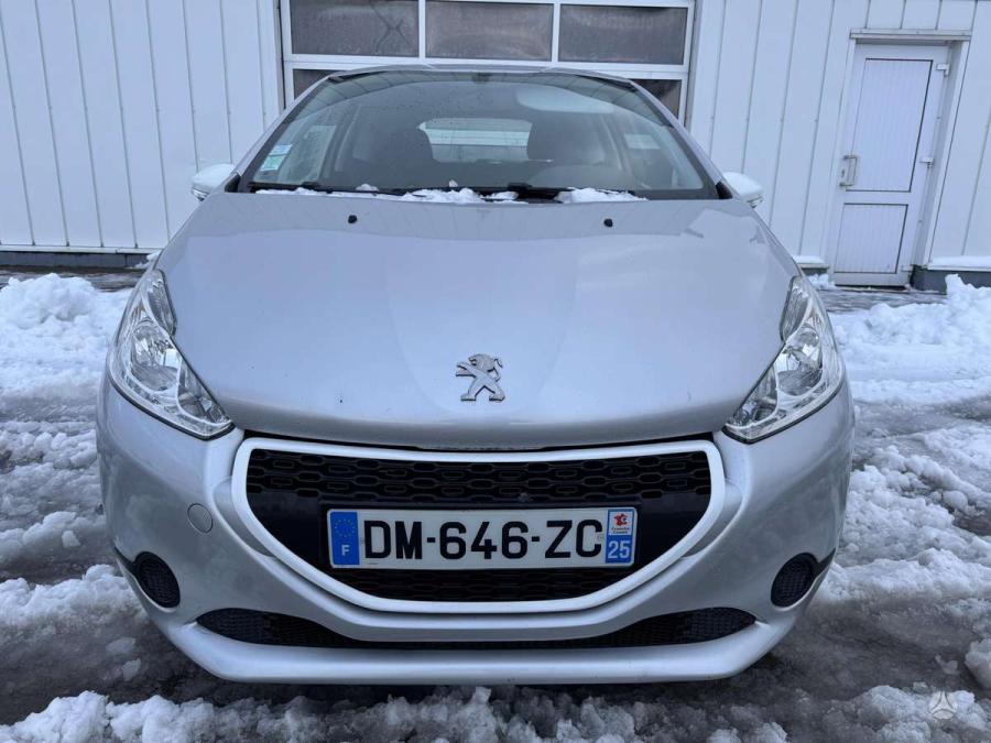 Pelēks Peugeot 208 2015 Kretinga, ar dzinēja tilpumu 1.00 L un nobraukumu 166 tūkst. km par 2695 €, foto 3 vietnē AUTOMOTO.COM.LV