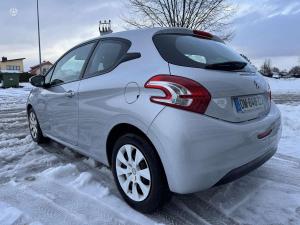 Pelēks Peugeot 208 2015 Kretinga, ar dzinēja tilpumu 1.00 L un nobraukumu 166 tūkst. km par 2695 €, foto 7 vietnē AUTOMOTO.COM.LV