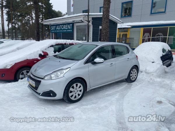 Grey Peugeot 208 2015 in Tallinn, with an engine capacity of 1.20 L and mileage of 60 thousand km for 5000 €, photo 1 on AUTOMOTO.COM.LV