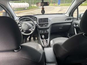 Grey Peugeot 208 2015 in Kaunas, with an engine capacity of 1.56 L and mileage of 240 thousand km for 3500 €, photo 8 on AUTOMOTO.COM.LV