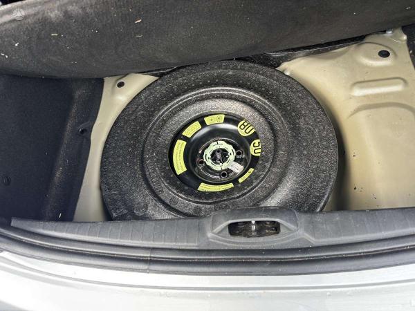 Pelēks Peugeot 208 2015 Kauņa, ar dzinēja tilpumu 1.56 L un nobraukumu 240 tūkst. km par 3500 €, foto 9 vietnē AUTOMOTO.COM.LV