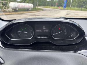 Grey Peugeot 208 2015 in Kaunas, with an engine capacity of 1.56 L and mileage of 240 thousand km for 3500 €, photo 14 on AUTOMOTO.COM.LV