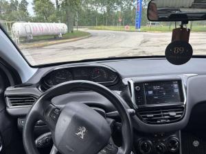 Grey Peugeot 208 2015 in Kaunas, with an engine capacity of 1.56 L and mileage of 240 thousand km for 3500 €, photo 15 on AUTOMOTO.COM.LV