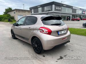 Pelēks Peugeot 208 2015 Narva, ar dzinēja tilpumu 1.20 L un nobraukumu 168 tūkst. km par 2999 €, foto 21 vietnē AUTOMOTO.COM.LV