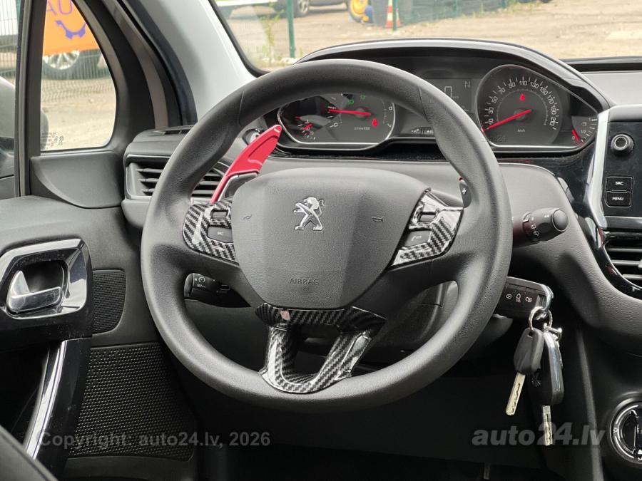Pelēks Peugeot 208 2015 Narva, ar dzinēja tilpumu 1.20 L un nobraukumu 168 tūkst. km par 2999 €, foto 23 vietnē AUTOMOTO.COM.LV