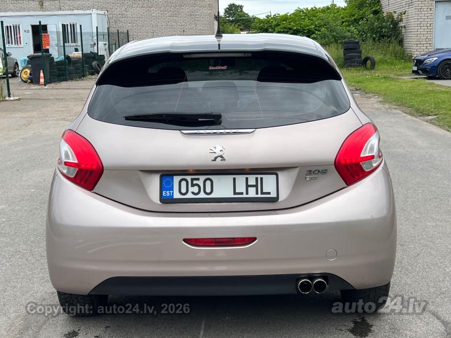 Pelēks Peugeot 208 2015 Narva, ar dzinēja tilpumu 1.20 L un nobraukumu 168 tūkst. km par 2999 €, foto 10 vietnē AUTOMOTO.COM.LV