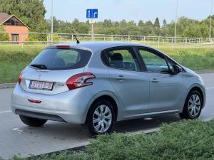 Pelēks Peugeot 208 2015 Rēzekne, ar dzinēja tilpumu 1.00 L un nobraukumu 141 tūkst. km par 2650 €, foto 9 vietnē AUTOMOTO.COM.LV
