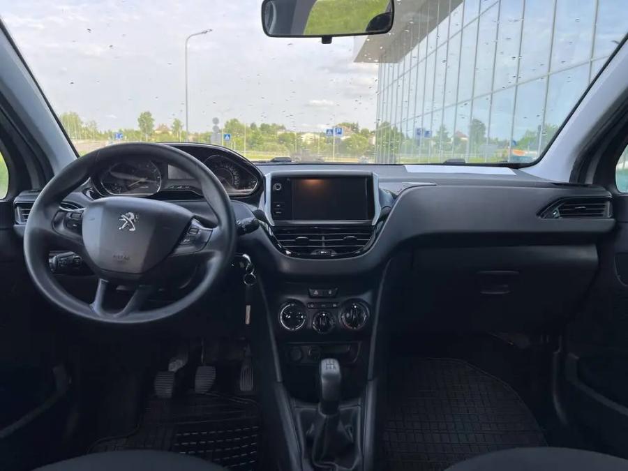 Pelēks Peugeot 208 2015 Rēzekne, ar dzinēja tilpumu 1.00 L un nobraukumu 141 tūkst. km par 2650 €, foto 13 vietnē AUTOMOTO.COM.LV