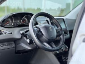 Pelēks Peugeot 208 2015 Rēzekne, ar dzinēja tilpumu 1.00 L un nobraukumu 141 tūkst. km par 2650 €, foto 14 vietnē AUTOMOTO.COM.LV