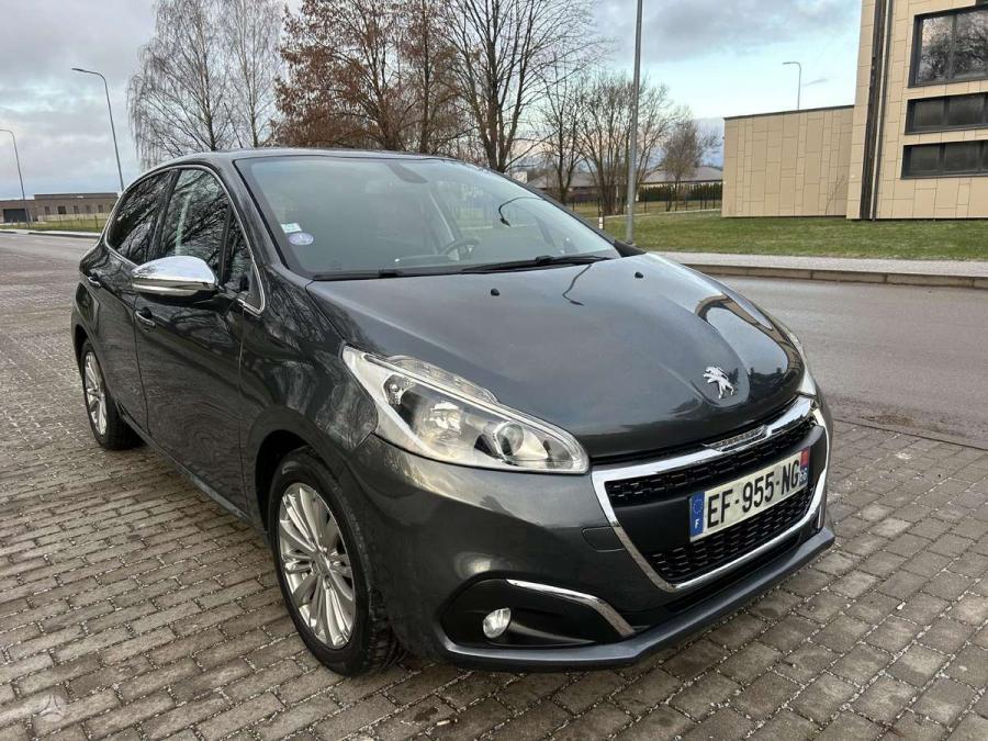 Pelēks Peugeot 208 2016 Tauragė, ar dzinēja tilpumu 1.20 L un nobraukumu 75 tūkst. km par 5950 €, foto 3 vietnē AUTOMOTO.COM.LV