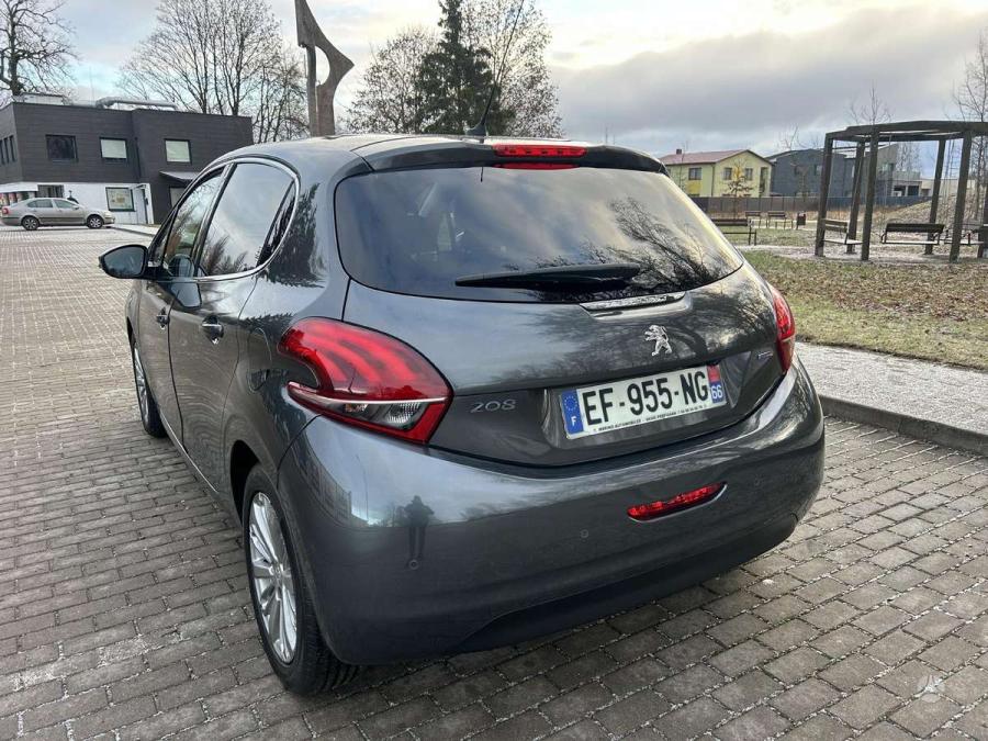 Pelēks Peugeot 208 2016 Tauragė, ar dzinēja tilpumu 1.20 L un nobraukumu 75 tūkst. km par 5950 €, foto 7 vietnē AUTOMOTO.COM.LV