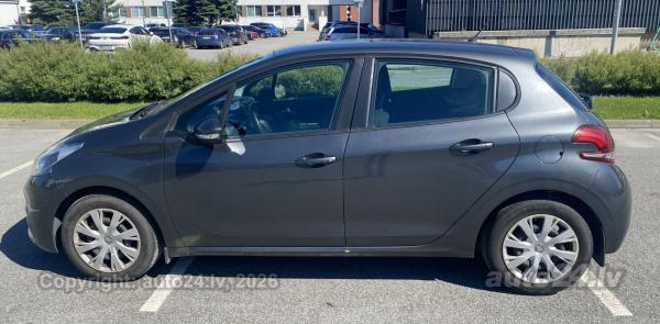 Pelēks Peugeot 208 2016 Tallina, ar dzinēja tilpumu 1.20 L un nobraukumu 122 tūkst. km par 4499 €, foto 3 vietnē AUTOMOTO.COM.LV