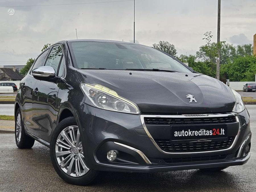 Grey Peugeot 208 2016 in Siauliai, with an engine capacity of 1.20 L and mileage of 120 thousand km for 5250 €, photo 5 on AUTOMOTO.COM.LV