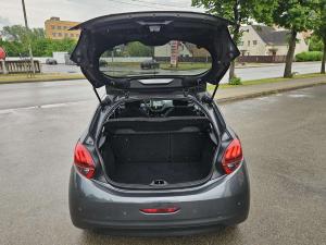Grey Peugeot 208 2016 in Siauliai, with an engine capacity of 1.20 L and mileage of 120 thousand km for 5250 €, photo 13 on AUTOMOTO.COM.LV